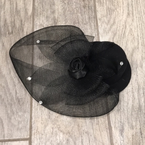 Accessories | Mini Top Hat Clip On Netted | Poshmark